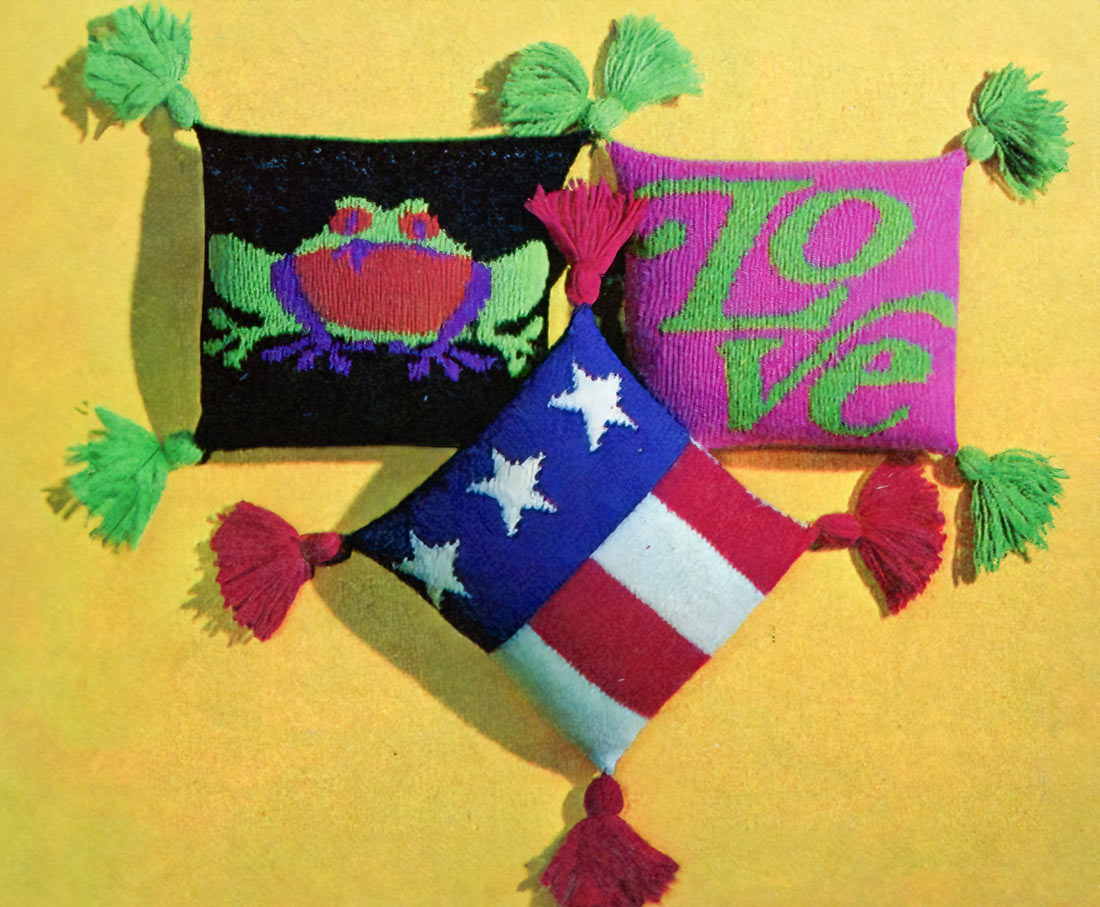 Mod Pillows Pattern – Mary Maxim