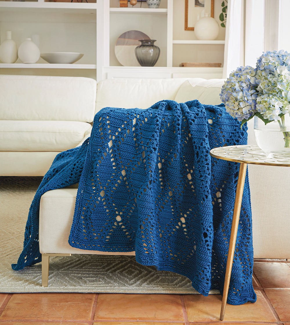 Free Lace Diamonds Throw Pattern – Mary Maxim