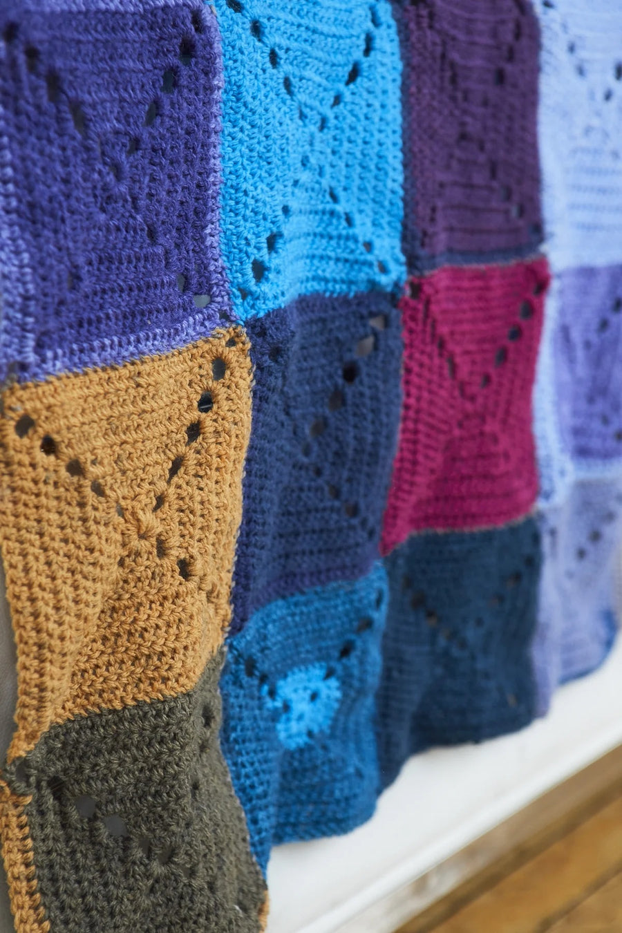 Free Painterly Squares Afghan Pattern – Mary Maxim