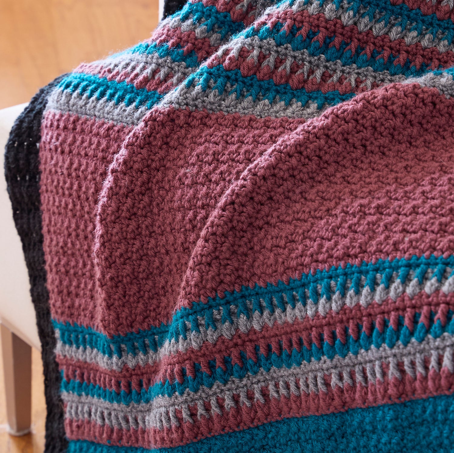 Dutton's Crossing Blanket – Mary Maxim
