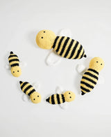 Free Bee-utiful Bee Family Pattern – Mary Maxim