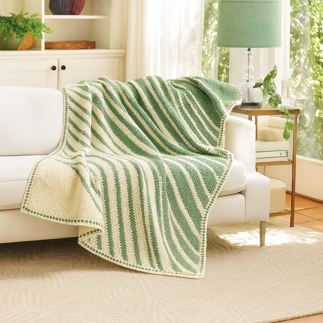 Infinity Blanket – Mary Maxim