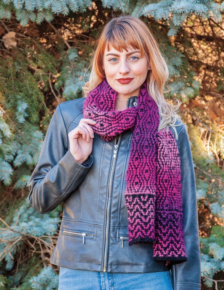 Patrón de bufanda de mosaico magenta – Mary Maxim