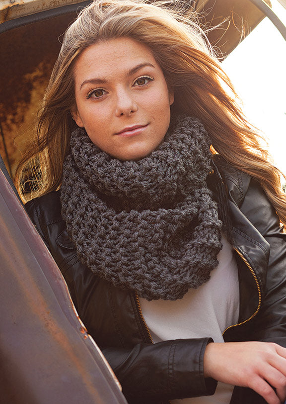 Claire's Cowl – Mary Maxim